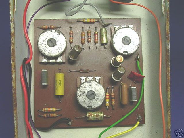 CARLSBORO FUZZ GREEN GUTS 2